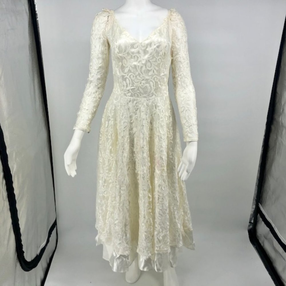Vintage Midi Lace Open Back Wedding Gown - Flaws - Gem